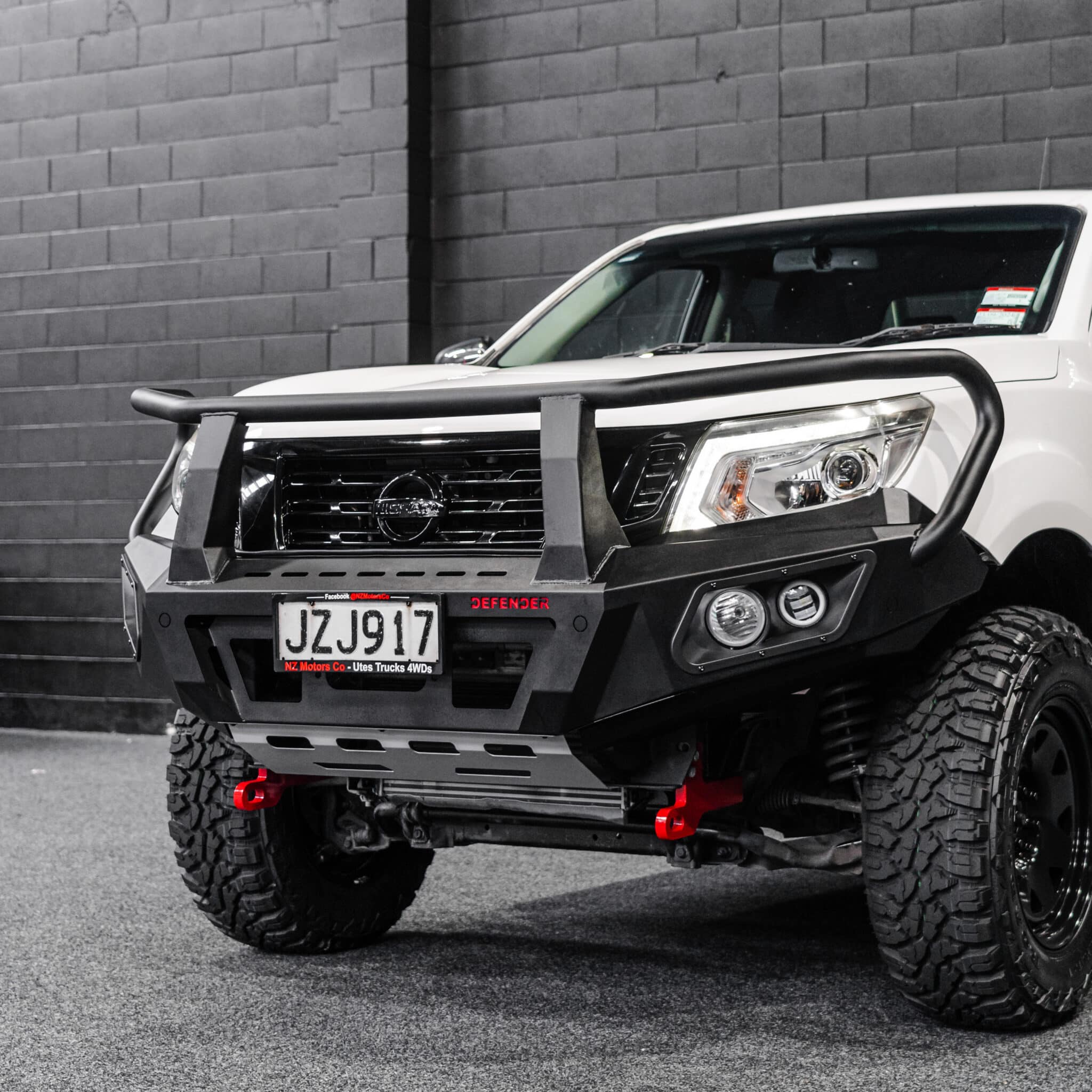 DEFENDER Off-Road Triple Loop Bull-Bar to suit Nissan Navara 2015 ...