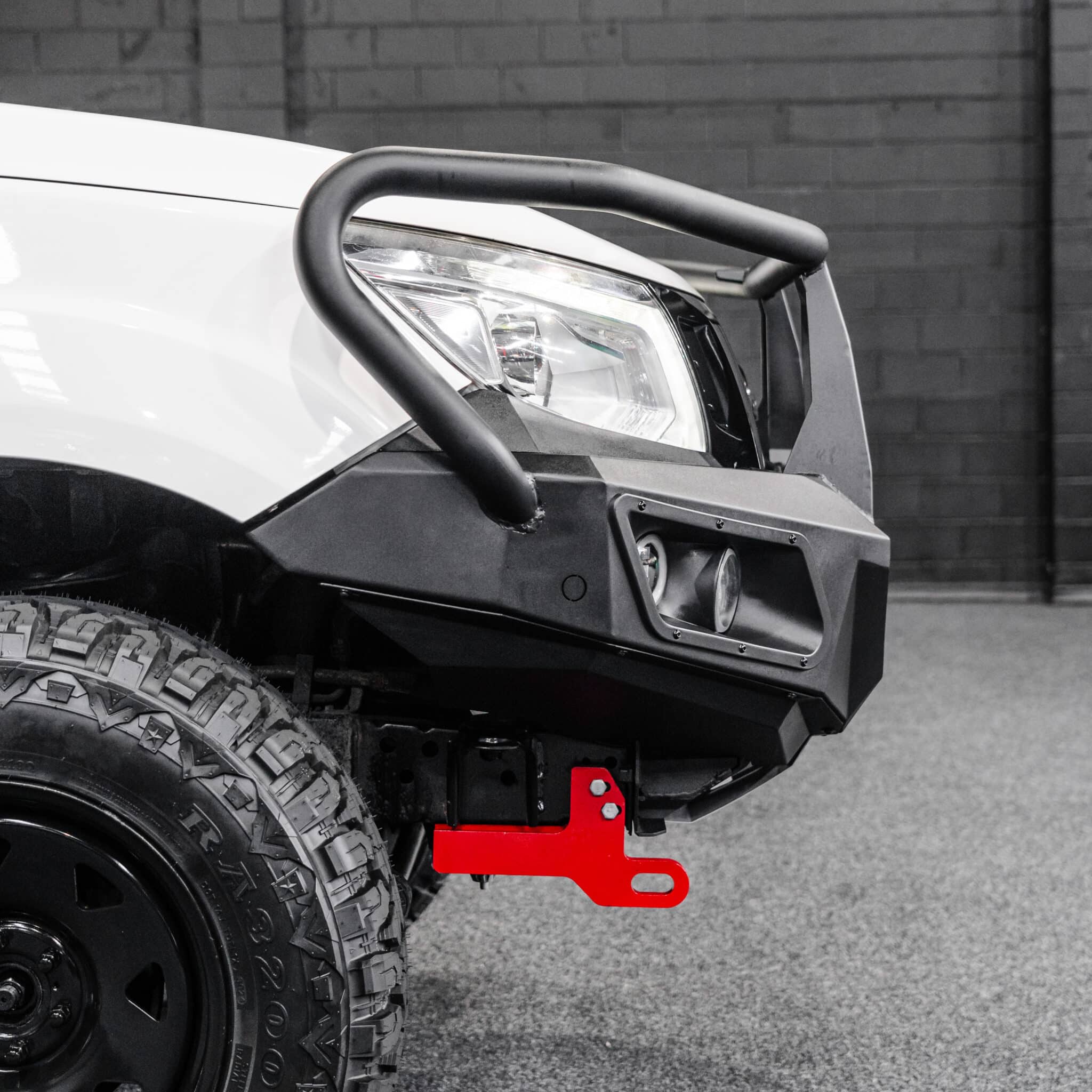 DEFENDER Off-Road Triple Loop Bull-Bar to suit Nissan Navara 2015 ...