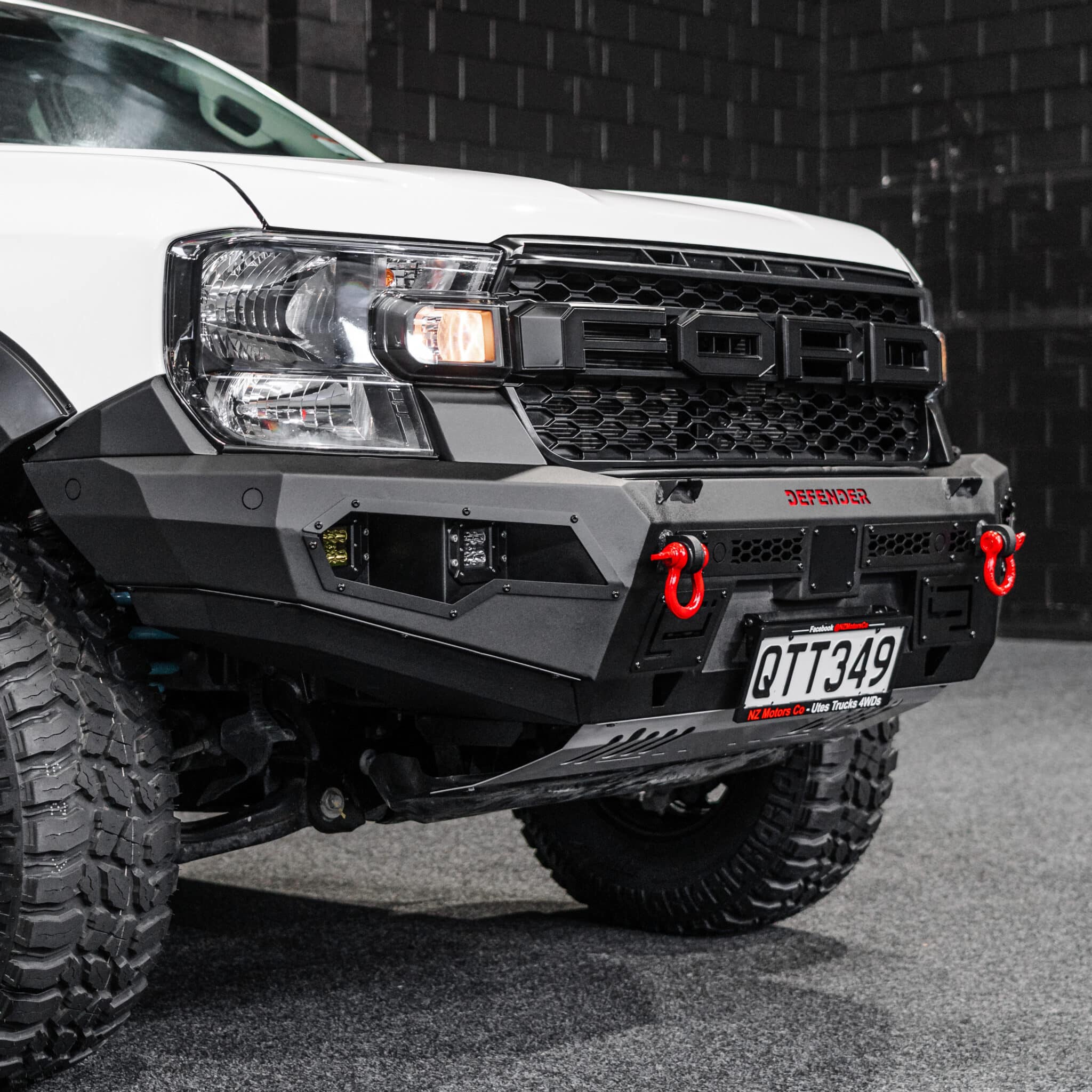 DEFENDER Off-Road Loopless Bull-Bar to suit Ford Ranger Next Generation ...